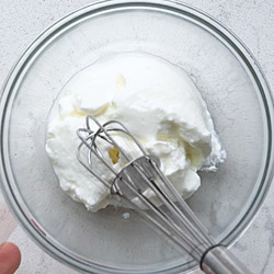 Onion Raita - Easy Yogurt Based Dip for Biryani and Rice Pulao
