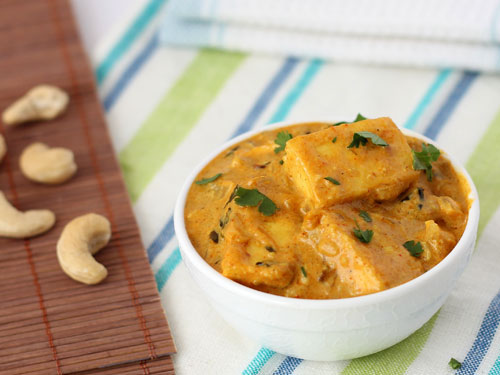 Malai Paneer Recipe - Shallow Fried Paneer in Fresh Cream Gravy
