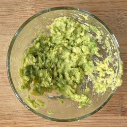 Avocado Sandwich - with Mashed Avocado - Vegetarian