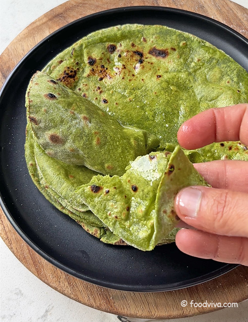 Spinach Roti with Tofu (paneer) - Palak Chapati - Protein Packed