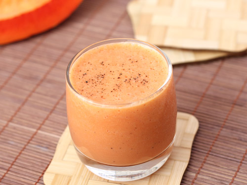 Papaya Shake Recipe - Smooth and Silky Papaya Milkshake with Honey