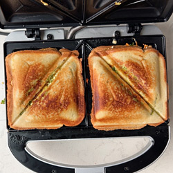 Paneer Sandwich - Quick and Healthy Sandwich for Breakfast - Kids Friendly