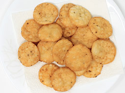 Papdi Recipe - Step by Step Homemade Papri Recipe for Indian Chaat