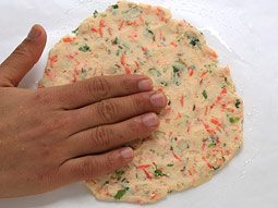 Akki Roti Recipe - How to Make Rice Roti with Easy Non-Sticky Method